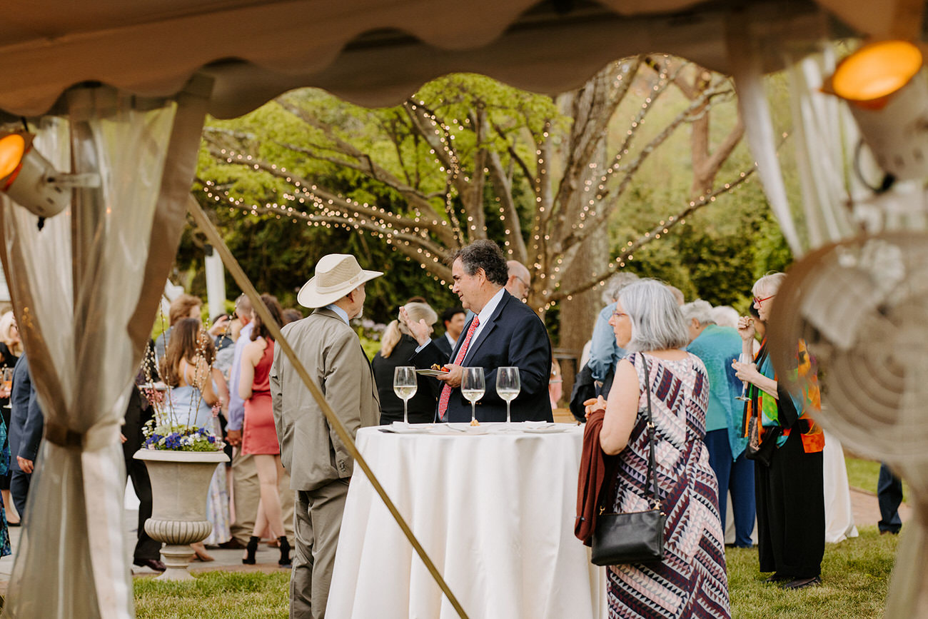 How to Create the Perfect Small Wedding Timeline to Ensure Candid ...